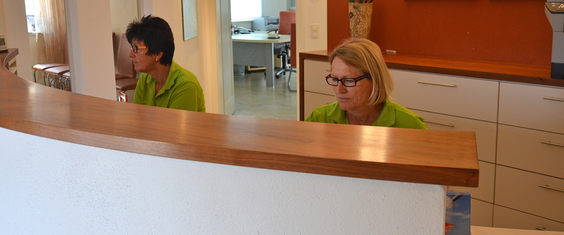 Rezeption Team - Allgemeinarztpraxis Vachendorf